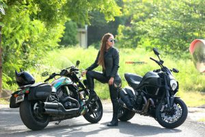 Top 10 Indian Women Bikers, Female Bike Riders in India, Women Bikers